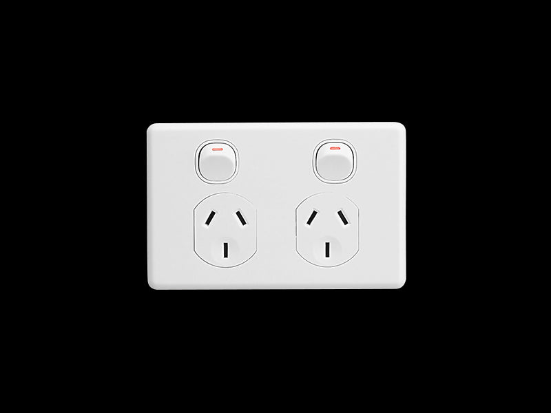 clipsal classic double gpo c2025c